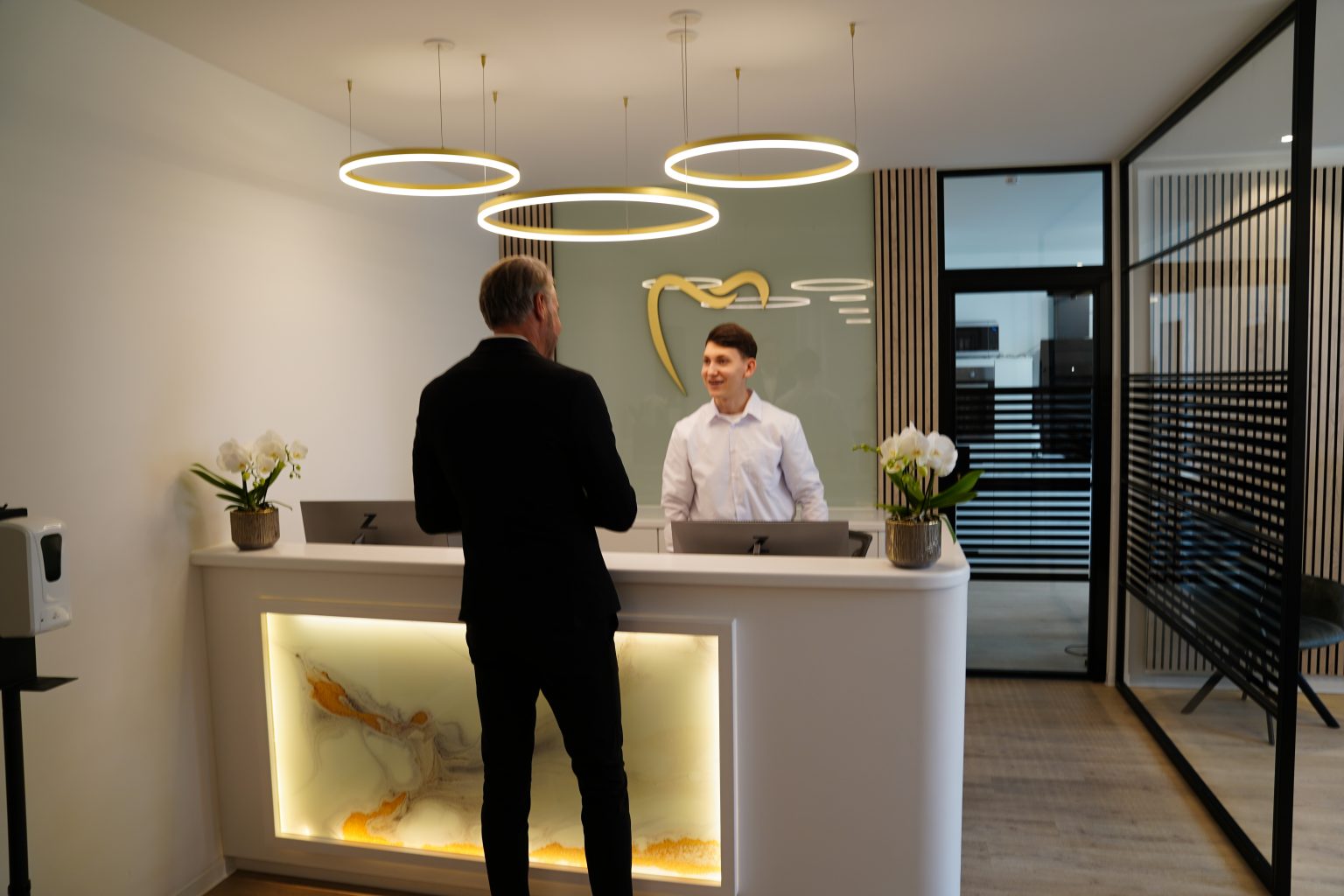 Zahnaufhellung – Aevum Dental